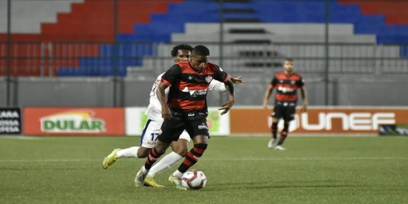 David marca e deixa tudo empatado entre Vitória e Bahia de Feira | O ...